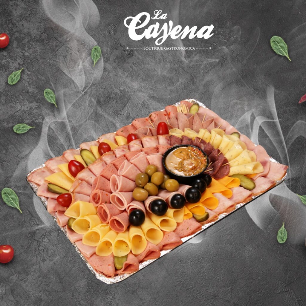 PICADA DE JAMONES Y QUESOS PARA 10 PERSONAS | La Cayena